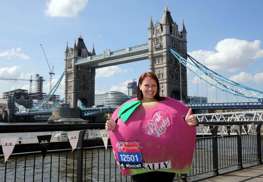 Sally Orange running the London Marathon as a strawberry to change the ...